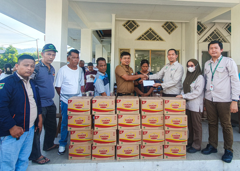 Apical Padang Sigap Bantu Masyarakat Terdampak Kebakaran - Prokabar